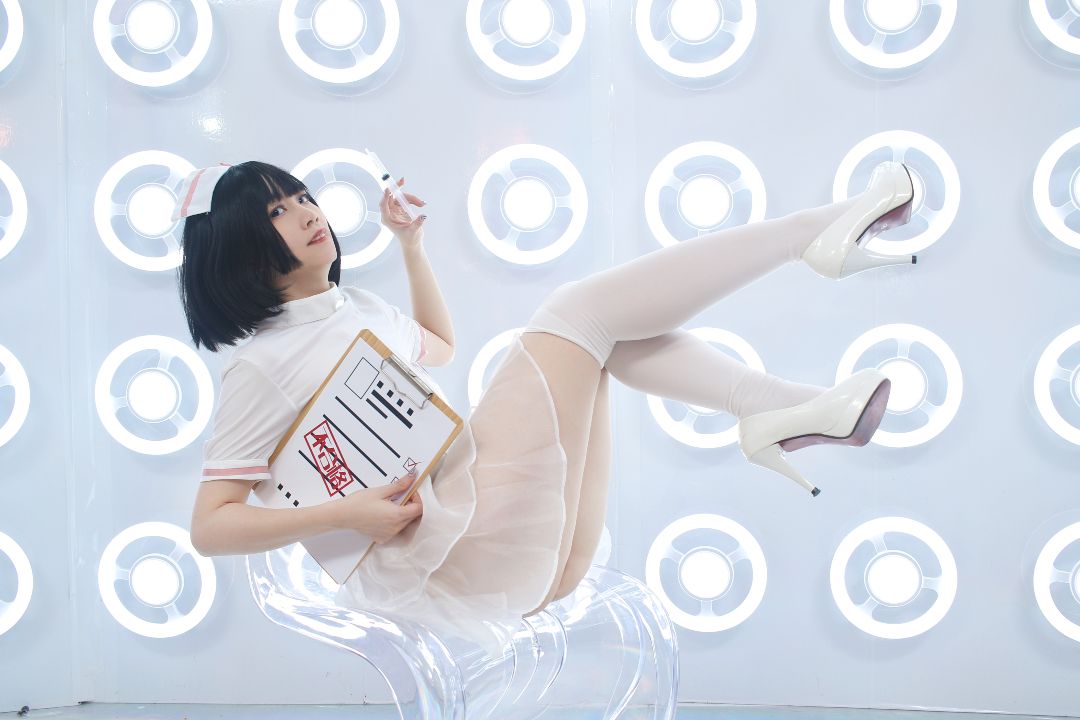 Furuke | 小護士來救救火(8P)