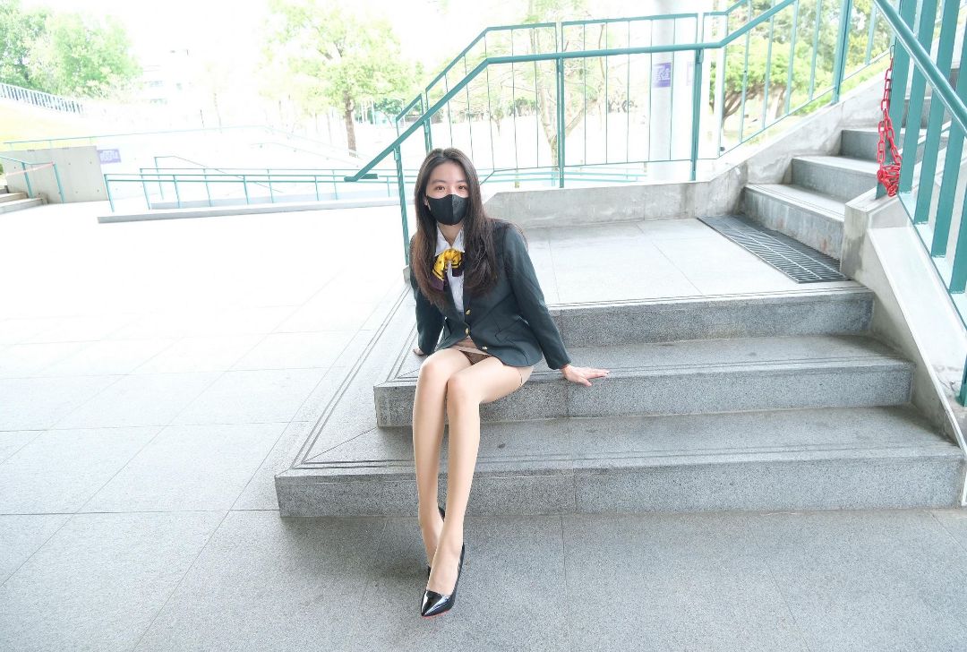 Furuke | Ruby 『高餐正裝』喜歡質感制服加上美腿，最後有小驚喜