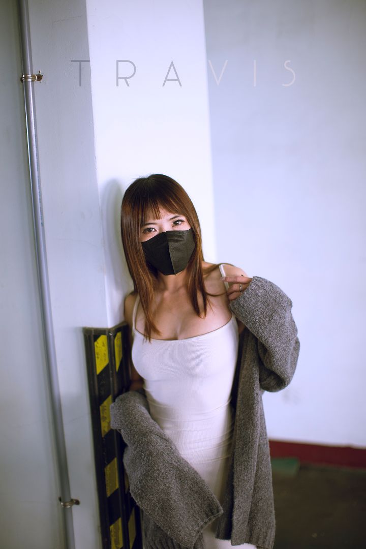 Furuke | 19歲巨乳文學院素人初寫真