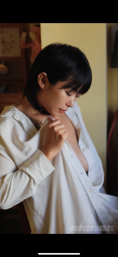 Furuke | 【植物系戀人】篇章：8（桌前襯衫內全裸）